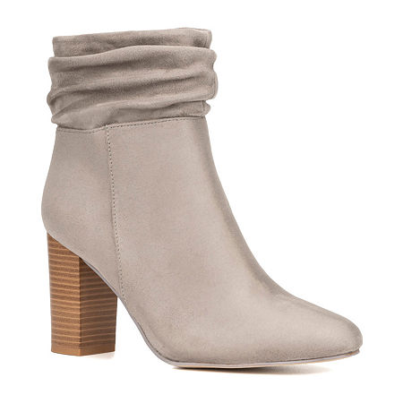 Click here for New York & Company Womens Sandyie Block Heel Booti... prices