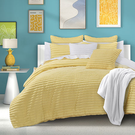 Click here for J by J Queen Bold Darby 3-Pc. Comforter Set  King/... prices