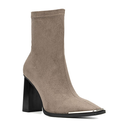 Click here for Torgeis Womens Katya Boot - Taupe prices