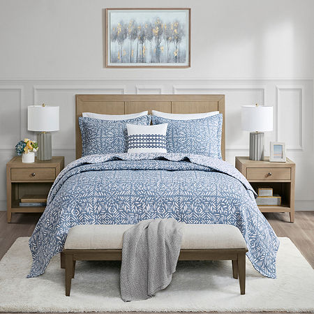 Madison Park Signature Harmony Oversized Reversible Matelasse 4 Piece Coverlet Set  King/California King - Blue