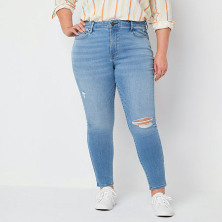 Click here for a.n.a - Plus Ripped Stretch Fabric Womens High Ris... prices