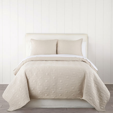 Click here for Liz Claiborne Camille Coverlet  One Size  Beige prices