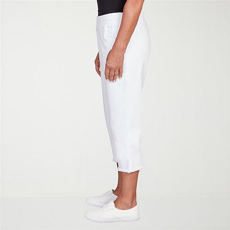 Click here for Alfred Dunner Classics Womens Mid Rise Capri Jean... prices