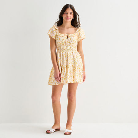 Click here for Arizona Womens Juniors Short Sleeve Floral Midi Em... prices